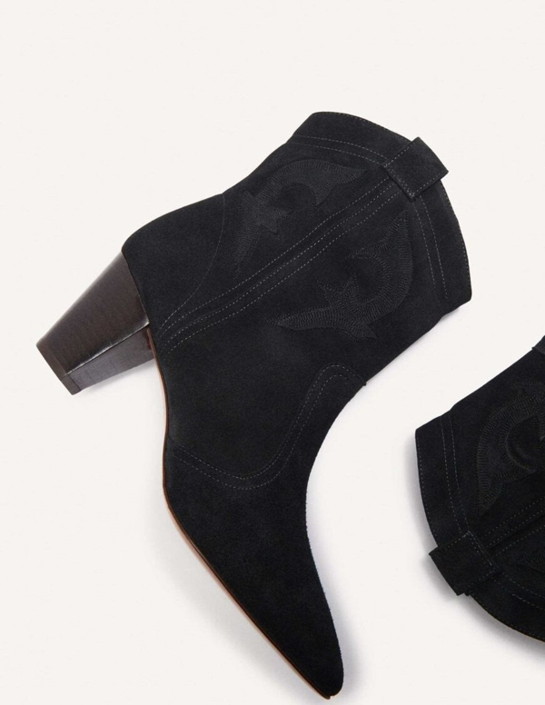 Feather & Stitch | Easy French Daywear