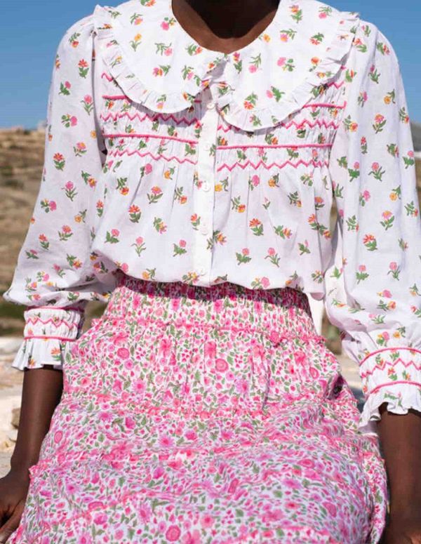 10 Feminine Blouses to Swoon Over | Feather & Stitch